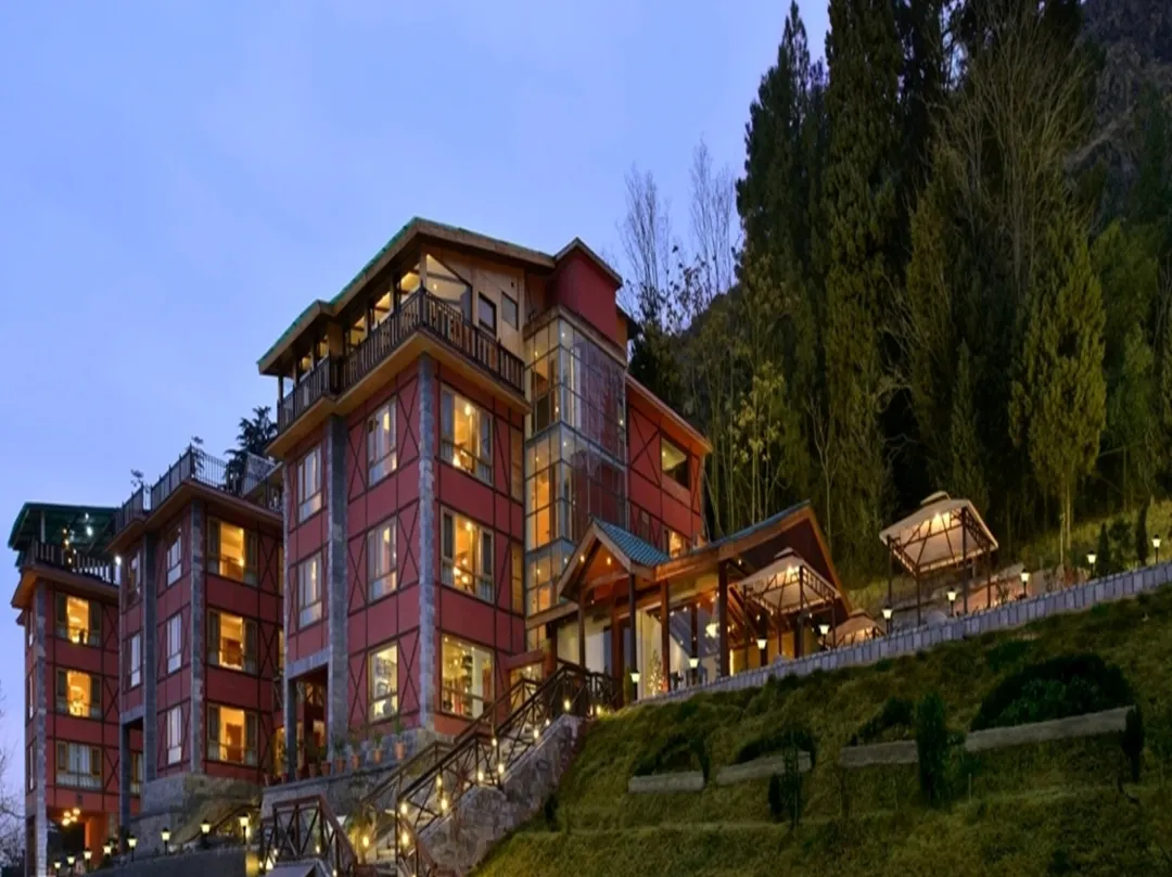 Golden Tulip Srinagar - Srinagar
