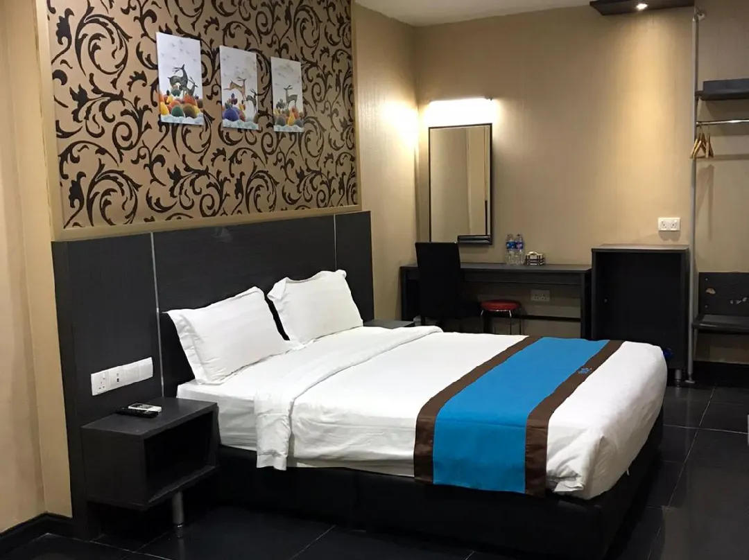 Nine Days Hotel - Batam