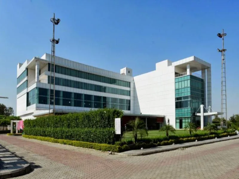 Hotel Amer Greens - Bhopal